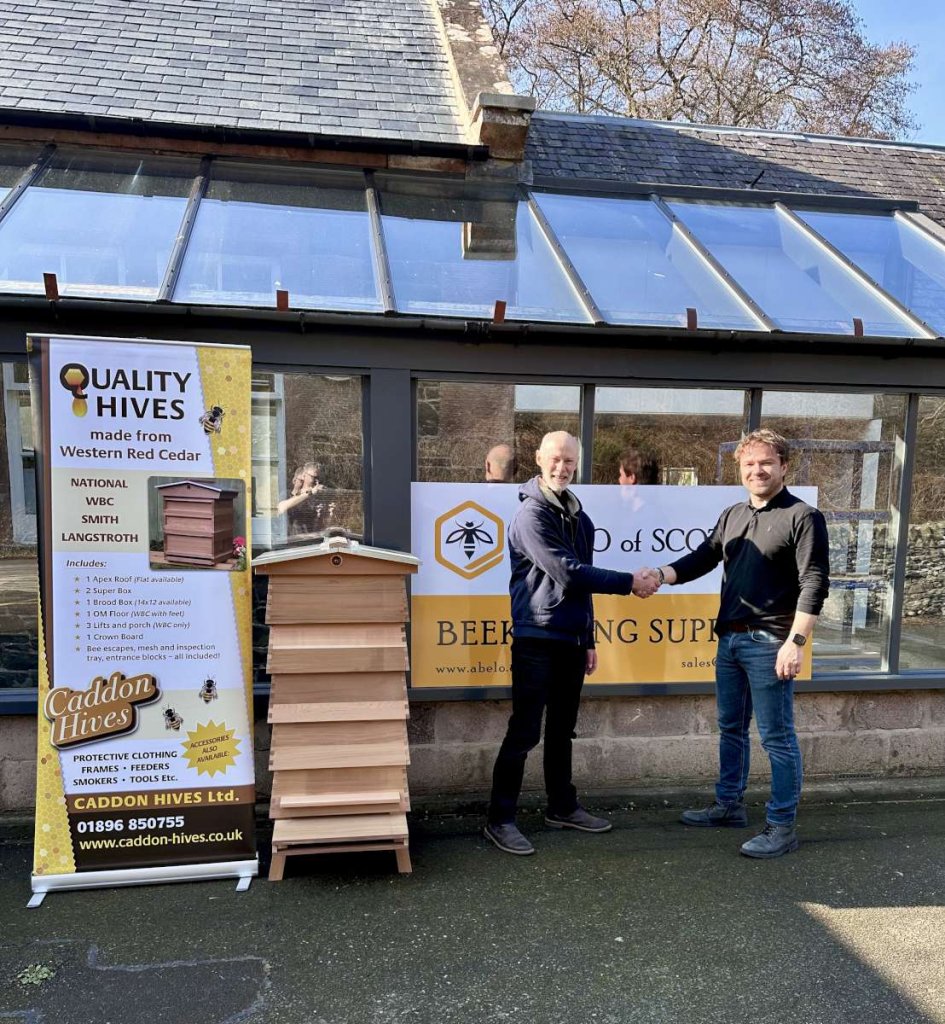 Abelo of Scotland - Welcome to Abelo's Beekeeping Supplies
